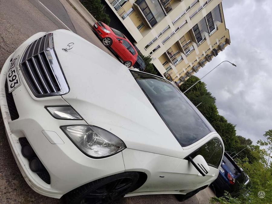 Balts Mercedes-Benz E 220 2010 Viļņa, ar dzinēja tilpumu 2.14 L un nobraukumu 600 tūkst. km par 2900 €, foto 3 vietnē AUTOMOTO.COM.LV