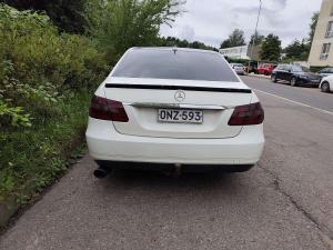 Balts Mercedes-Benz E 220 2010 Viļņa, ar dzinēja tilpumu 2.14 L un nobraukumu 600 tūkst. km par 2900 €, foto 9 vietnē AUTOMOTO.COM.LV