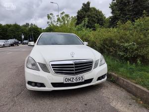 White Mercedes-Benz E 220 2010 in Vilnius, with an engine capacity of 2.20 L and mileage of 600 thousand km for 2800 €, photo 8 on AUTOMOTO.COM.LV