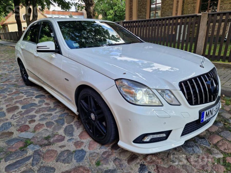 Белый Мерседес E 220 2011 в Талси, объемом двигателя 2.20 л и пробегом 301 тыс. км за 8700 €, фото 1 на AUTOMOTO.COM.LV