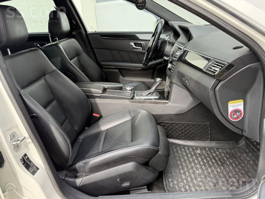 Белый Мерседес E 220 2011 в Тукумс, объемом двигателя 2.20 л и пробегом 300 тыс. км за 6799 €, фото 8 на AUTOMOTO.COM.LV