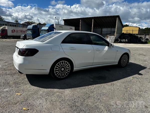 Balts Mercedes-Benz E 220 2013 Rīga, ar dzinēja tilpumu 2.20 L un nobraukumu 125 tūkst. km par 13600 €, foto 4 vietnē AUTOMOTO.COM.LV