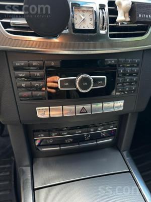 Белый Мерседес E 220 2013 в Рига, объемом двигателя 2.20 л и пробегом 125 тыс. км за 13600 €, фото 8 на AUTOMOTO.COM.LV