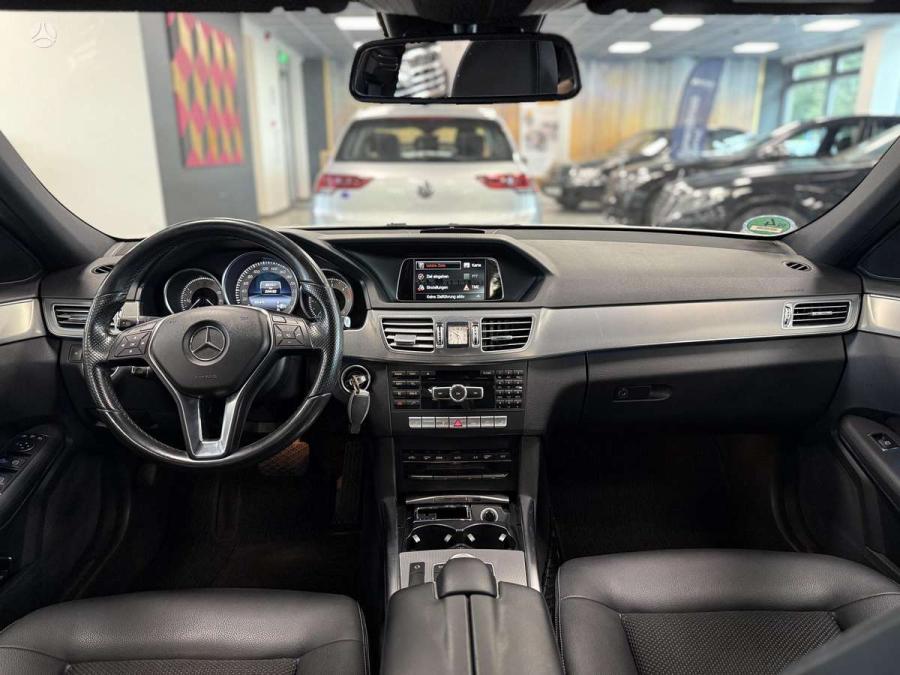 White Mercedes-Benz E 220 2013 in Klaipeda, with an engine capacity of 2.14 L and mileage of 234 thousand km for 13500 €, photo 4 on AUTOMOTO.COM.LV