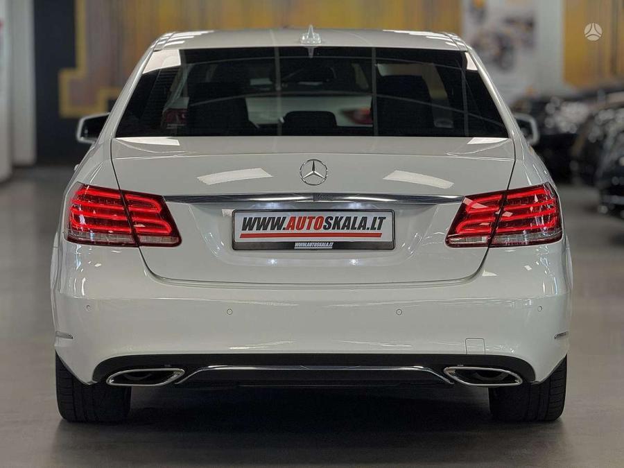 White Mercedes-Benz E 220 2013 in Klaipeda, with an engine capacity of 2.14 L and mileage of 234 thousand km for 13500 €, photo 19 on AUTOMOTO.COM.LV