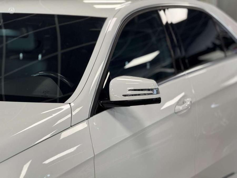 White Mercedes-Benz E 220 2013 in Klaipeda, with an engine capacity of 2.14 L and mileage of 234 thousand km for 13500 €, photo 20 on AUTOMOTO.COM.LV
