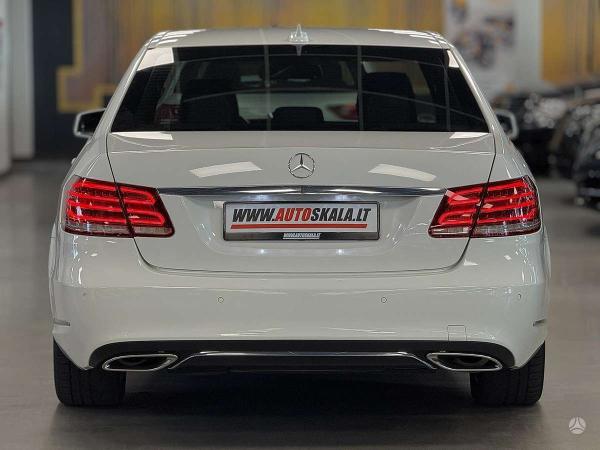 White Mercedes-Benz E 220 2013 in Klaipeda, with an engine capacity of 2.14 L and mileage of 234 thousand km for 13500 €, photo 3 on AUTOMOTO.COM.LV