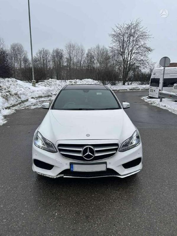 White Mercedes-Benz E 220 2014 in Vilnius, with an engine capacity of 2.20 L and mileage of 330 thousand km for 3900 €, photo 2 on AUTOMOTO.COM.LV