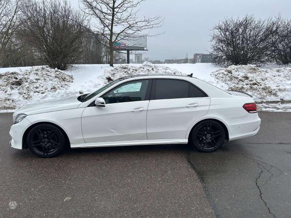 White Mercedes-Benz E 220 2014 in Vilnius, with an engine capacity of 2.20 L and mileage of 330 thousand km for 3900 €, photo 8 on AUTOMOTO.COM.LV
