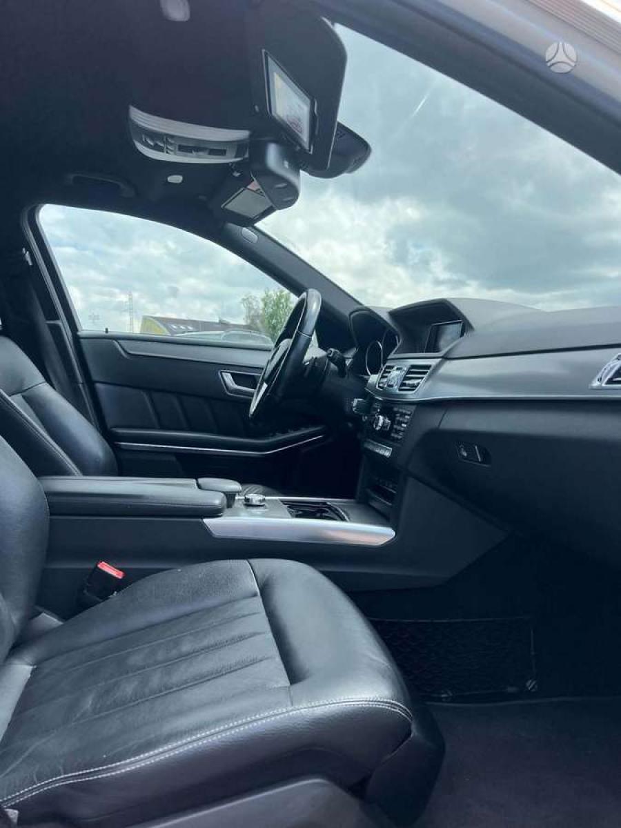 White Mercedes-Benz E 220 2014 in Marijampole, with an engine capacity of 2.14 L and mileage of 389 thousand km for 7300 €, photo 18 on AUTOMOTO.COM.LV