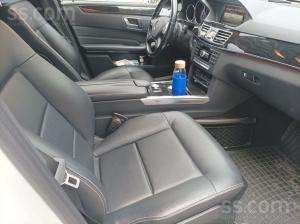 Белый Мерседес E 220 2014 в Рига, объемом двигателя 2.20 л и пробегом 208 тыс. км за 12800 €, фото 8 на AUTOMOTO.COM.LV
