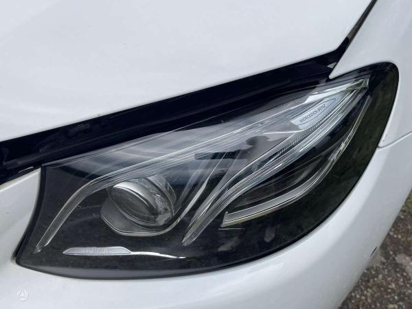 Balts Mercedes-Benz E 220 2016 Kauņa, ar dzinēja tilpumu 1.95 L un nobraukumu 198 tūkst. km par 11650 €, foto 9 vietnē AUTOMOTO.COM.LV