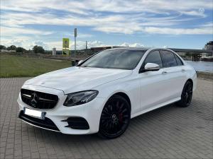 Белый Мерседес E 220 2016 в Каунас, объемом двигателя 1.95 л и пробегом 122 тыс. км за 25700 €, фото 3 на AUTOMOTO.COM.LV