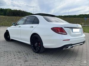 Белый Мерседес E 220 2016 в Каунас, объемом двигателя 1.95 л и пробегом 122 тыс. км за 25700 €, фото 6 на AUTOMOTO.COM.LV