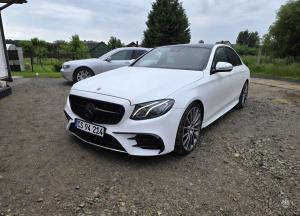White Mercedes-Benz E 220 2016 in Silute, with an engine capacity of 2.00 L and mileage of 500 thousand km for 12800 €, photo 8 on AUTOMOTO.COM.LV