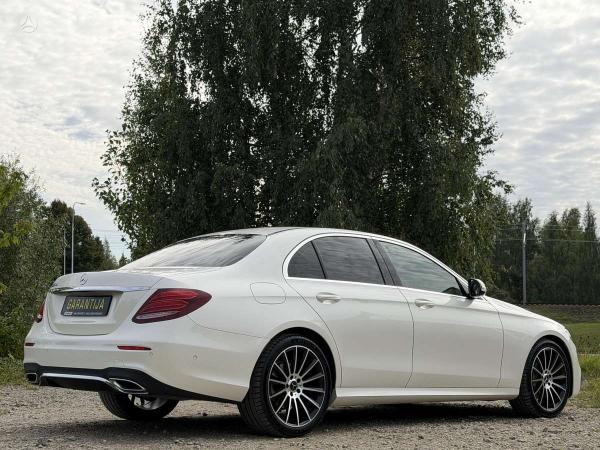 Balts Mercedes-Benz E 220 2016 Šauļi, ar dzinēja tilpumu 2.14 L un nobraukumu 235 tūkst. km par 18999 €, foto 5 vietnē AUTOMOTO.COM.LV