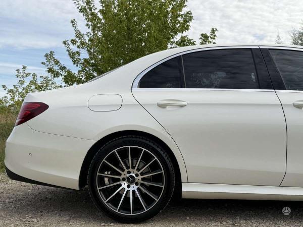 Balts Mercedes-Benz E 220 2016 Šauļi, ar dzinēja tilpumu 2.14 L un nobraukumu 235 tūkst. km par 18999 €, foto 10 vietnē AUTOMOTO.COM.LV