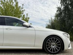 White Mercedes-Benz E 220 2016 in Siauliai, with an engine capacity of 2.14 L and mileage of 235 thousand km for 18999 €, photo 11 on AUTOMOTO.COM.LV