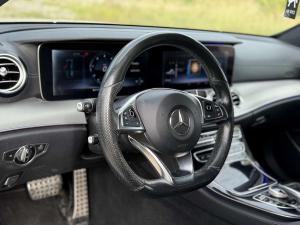 White Mercedes-Benz E 220 2016 in Siauliai, with an engine capacity of 2.14 L and mileage of 235 thousand km for 18999 €, photo 24 on AUTOMOTO.COM.LV