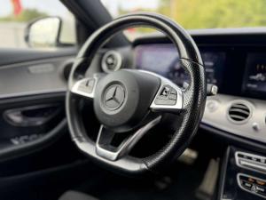 White Mercedes-Benz E 220 2016 in Siauliai, with an engine capacity of 2.14 L and mileage of 235 thousand km for 18999 €, photo 25 on AUTOMOTO.COM.LV