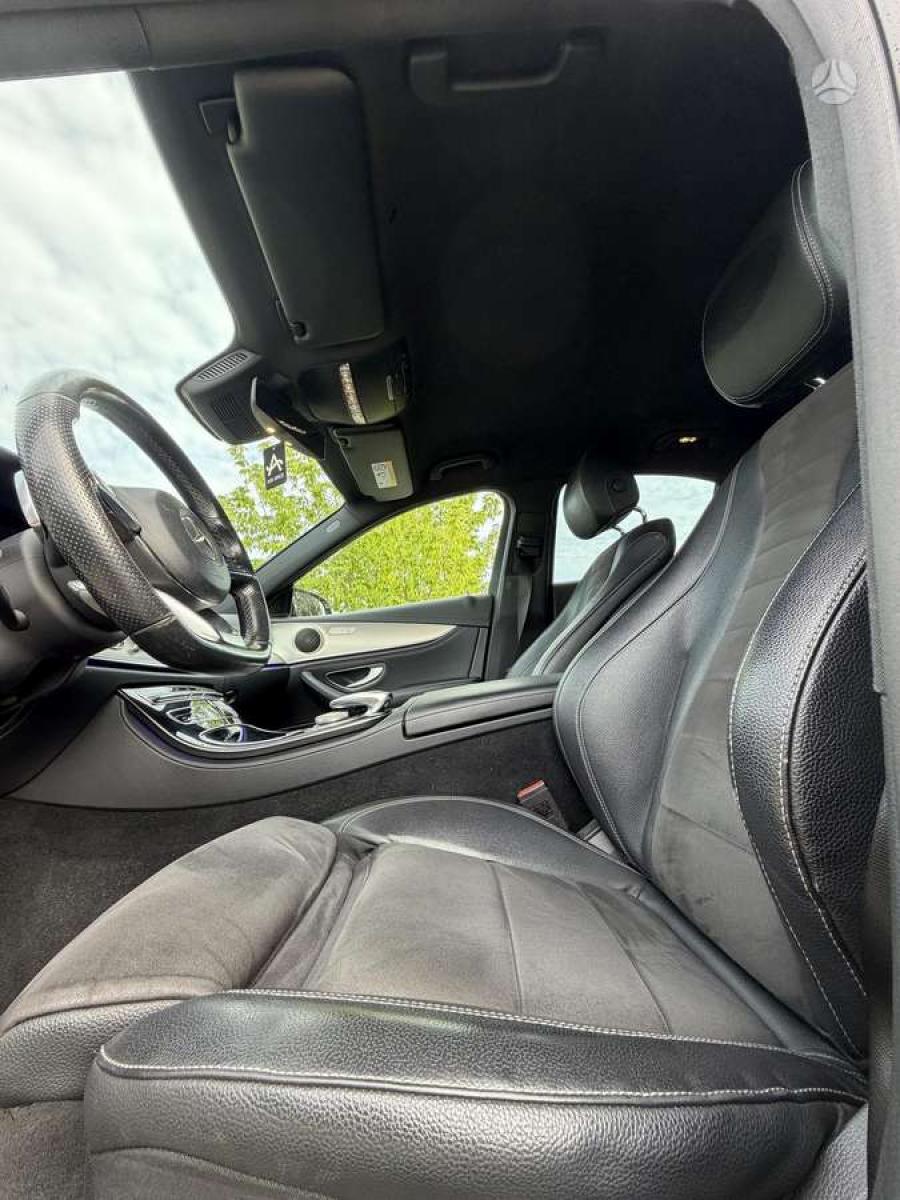 White Mercedes-Benz E 220 2016 in Siauliai, with an engine capacity of 2.14 L and mileage of 235 thousand km for 18999 €, photo 29 on AUTOMOTO.COM.LV