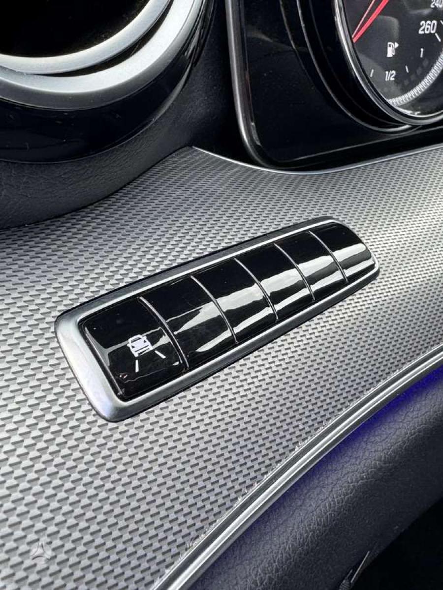 Белый Мерседес E 220 2016 в Клайпеда, объемом двигателя 1.95 л и пробегом 307 тыс. км за 13999 €, фото 24 на AUTOMOTO.COM.LV