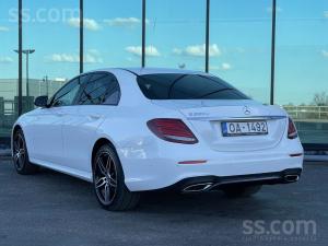 Balts Mercedes-Benz E 220 2017 Rīga, ar dzinēja tilpumu 2.00 L un nobraukumu 0 tūkst. km par 27850 €, foto 3 vietnē AUTOMOTO.COM.LV