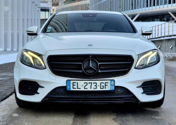 Balts Mercedes-Benz E 220 2017 Viļņa, ar dzinēja tilpumu 1.95 L un nobraukumu 289 tūkst. km par 19800 €, foto 1 vietnē AUTOMOTO.COM.LV