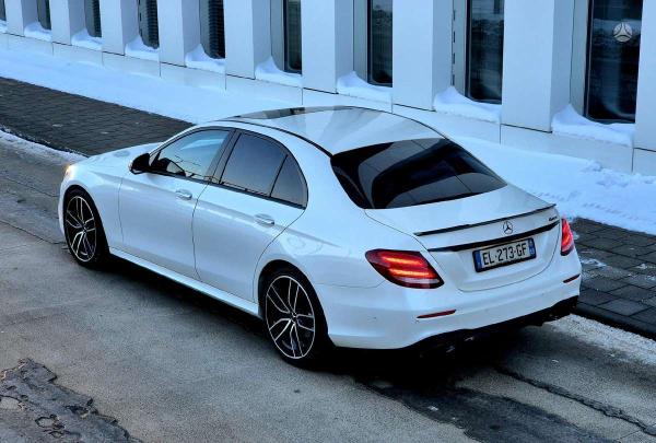 White Mercedes-Benz E 220 2017 in Vilnius, with an engine capacity of 1.95 L and mileage of 289 thousand km for 19800 €, photo 7 on AUTOMOTO.COM.LV