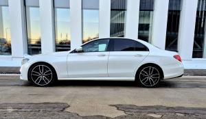 Balts Mercedes-Benz E 220 2017 Viļņa, ar dzinēja tilpumu 1.95 L un nobraukumu 289 tūkst. km par 19800 €, foto 8 vietnē AUTOMOTO.COM.LV