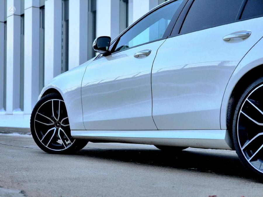 Balts Mercedes-Benz E 220 2017 Viļņa, ar dzinēja tilpumu 1.95 L un nobraukumu 289 tūkst. km par 19800 €, foto 10 vietnē AUTOMOTO.COM.LV