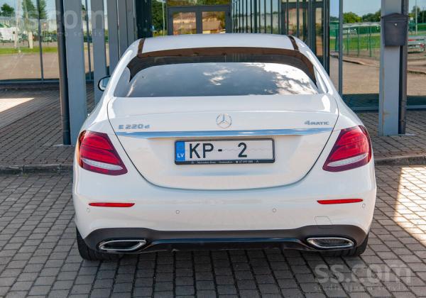 Balts Mercedes-Benz E 220 2017 Cēsis, ar dzinēja tilpumu 2.00 L un nobraukumu 155 tūkst. km par 23350 €, foto 5 vietnē AUTOMOTO.COM.LV