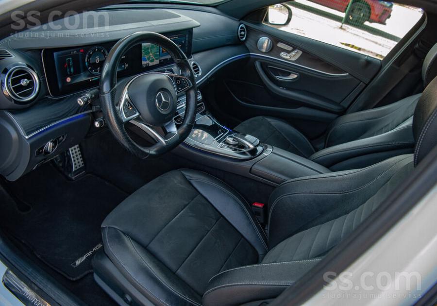 White Mercedes-Benz E 220 2017 in Cesis, with an engine capacity of 2.00 L and mileage of 155 thousand km for 23350 €, photo 15 on AUTOMOTO.COM.LV