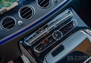 White Mercedes-Benz E 220 2017 in Cesis, with an engine capacity of 2.00 L and mileage of 155 thousand km for 23350 €, photo 21 on AUTOMOTO.COM.LV