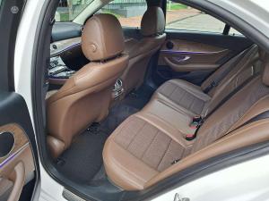 White Mercedes-Benz E 220 2017 in Vilnius, with an engine capacity of 1.95 L and mileage of 397 thousand km for 13850 €, photo 15 on AUTOMOTO.COM.LV