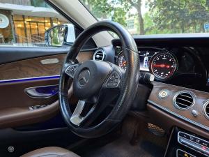 White Mercedes-Benz E 220 2017 in Vilnius, with an engine capacity of 1.95 L and mileage of 397 thousand km for 13850 €, photo 29 on AUTOMOTO.COM.LV