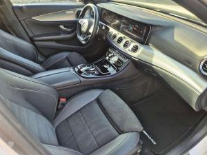 White Mercedes-Benz E 220 2017 in Mazeikiai, with an engine capacity of 1.95 L and mileage of 113 thousand km for 14900 €, photo 9 on AUTOMOTO.COM.LV