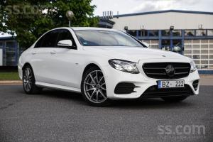 Белый Мерседес E 220 2019 в Елгава, объемом двигателя 2.20 л и пробегом 267 тыс. км за 25500 €, фото  на AUTOMOTO.COM.LV
