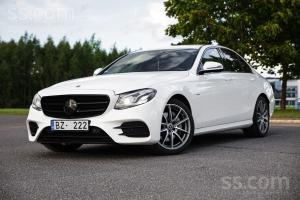 Белый Мерседес E 220 2019 в Елгава, объемом двигателя 2.20 л и пробегом 267 тыс. км за 25500 €, фото 5 на AUTOMOTO.COM.LV