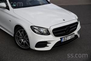 Белый Мерседес E 220 2019 в Елгава, объемом двигателя 2.20 л и пробегом 267 тыс. км за 25500 €, фото 14 на AUTOMOTO.COM.LV