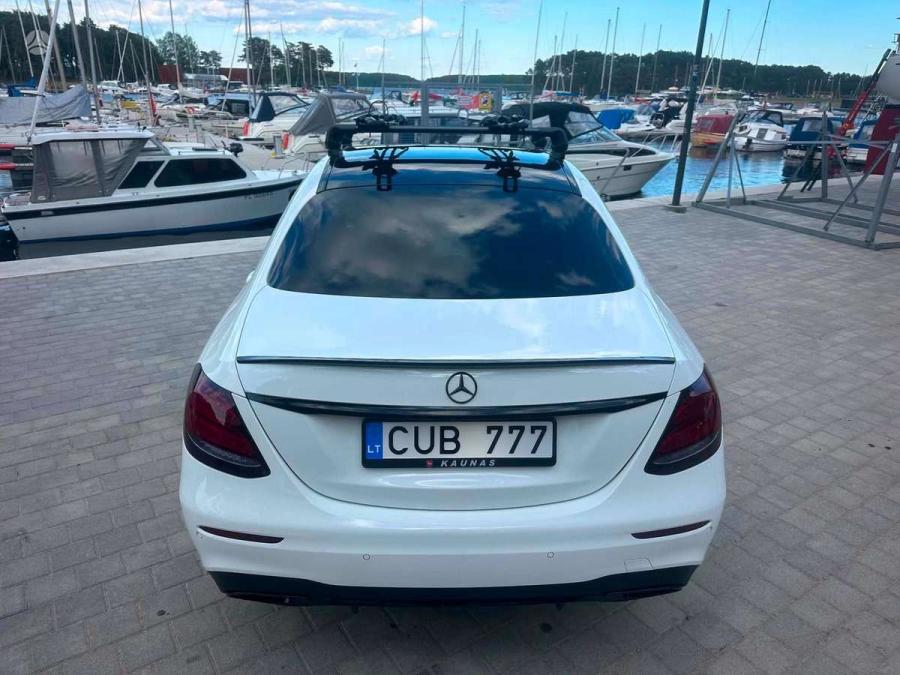 Белый Мерседес E 220 2019 в Каунас, объемом двигателя 1.95 л и пробегом 232 тыс. км за 22400 €, фото 8 на AUTOMOTO.COM.LV