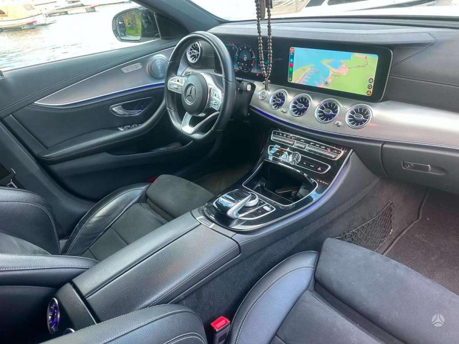 Белый Мерседес E 220 2019 в Каунас, объемом двигателя 1.95 л и пробегом 232 тыс. км за 22400 €, фото 16 на AUTOMOTO.COM.LV