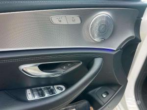 Белый Мерседес E 220 2019 в Каунас, объемом двигателя 1.95 л и пробегом 232 тыс. км за 22400 €, фото 19 на AUTOMOTO.COM.LV