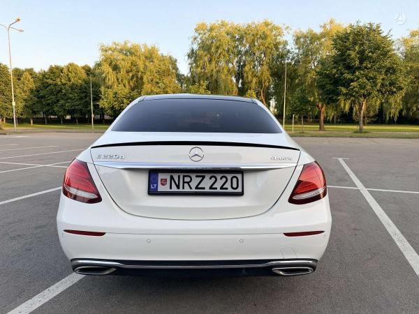 White Mercedes-Benz E 220 2020 in Silale, with an engine capacity of 1.95 L and mileage of 290 thousand km for 20800 €, photo 4 on AUTOMOTO.COM.LV