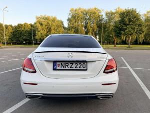 White Mercedes-Benz E 220 2020 in Silale, with an engine capacity of 1.95 L and mileage of 290 thousand km for 20800 €, photo 5 on AUTOMOTO.COM.LV
