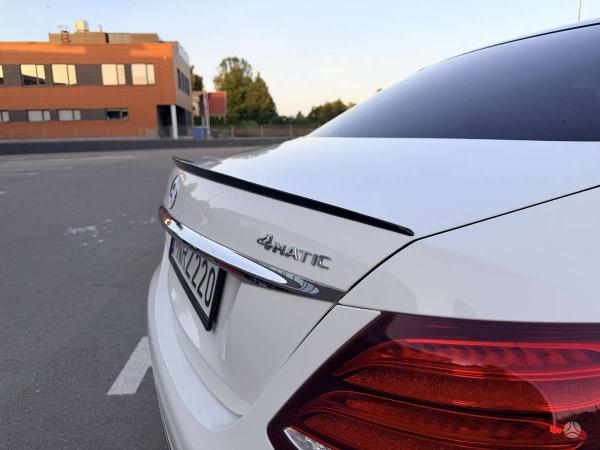White Mercedes-Benz E 220 2020 in Silale, with an engine capacity of 1.95 L and mileage of 290 thousand km for 20800 €, photo 10 on AUTOMOTO.COM.LV