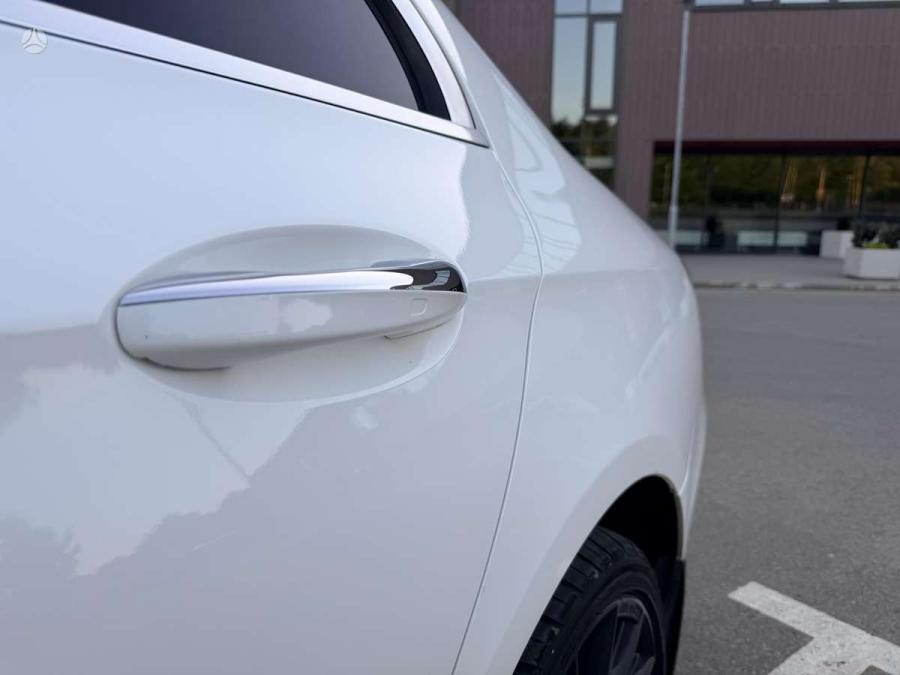 White Mercedes-Benz E 220 2020 in Silale, with an engine capacity of 1.95 L and mileage of 290 thousand km for 20800 €, photo 15 on AUTOMOTO.COM.LV