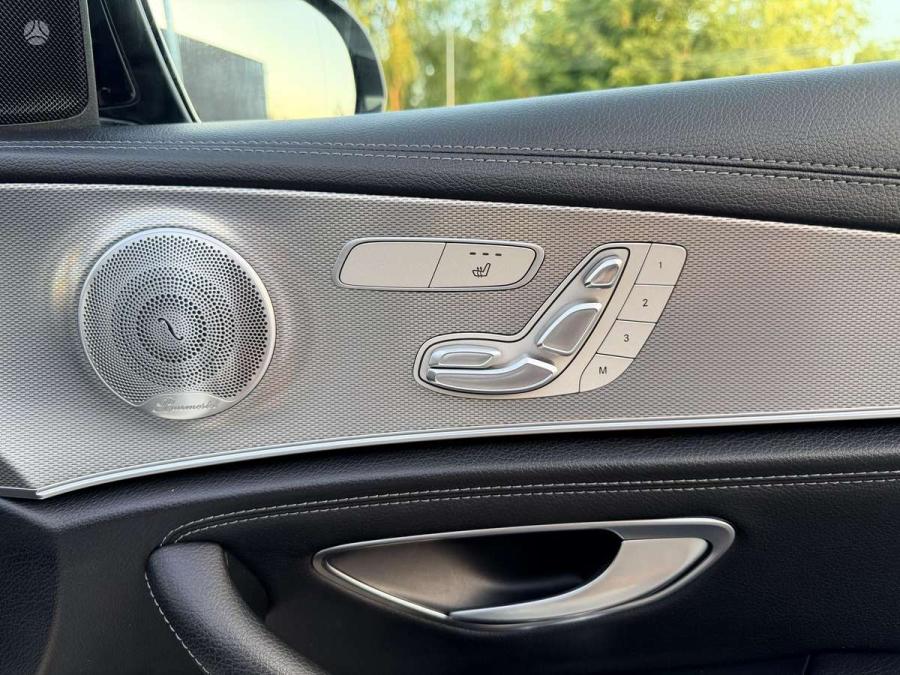 White Mercedes-Benz E 220 2020 in Silale, with an engine capacity of 1.95 L and mileage of 290 thousand km for 20800 €, photo 29 on AUTOMOTO.COM.LV