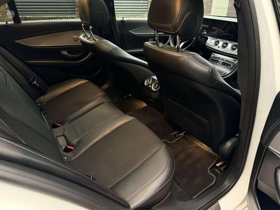 Balts Mercedes-Benz E 220 2020 Šilalė, ar dzinēja tilpumu 1.95 L un nobraukumu 297 tūkst. km par 19200 €, foto 16 vietnē AUTOMOTO.COM.LV
