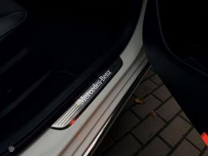 Balts Mercedes-Benz E 220 2020 Šilalė, ar dzinēja tilpumu 1.95 L un nobraukumu 297 tūkst. km par 19200 €, foto 20 vietnē AUTOMOTO.COM.LV
